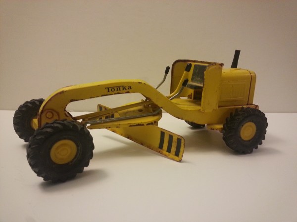 Vintage Toys: 1964 Mini-Tonka Grader (Photo) | Charlie R. Claywell